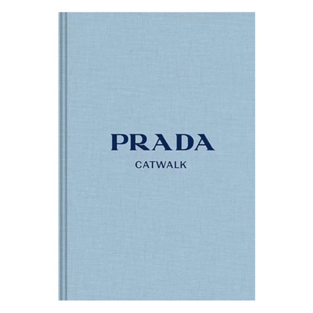 Prada Catwalk the complete collections fra New Mags. - Boliglover.dk